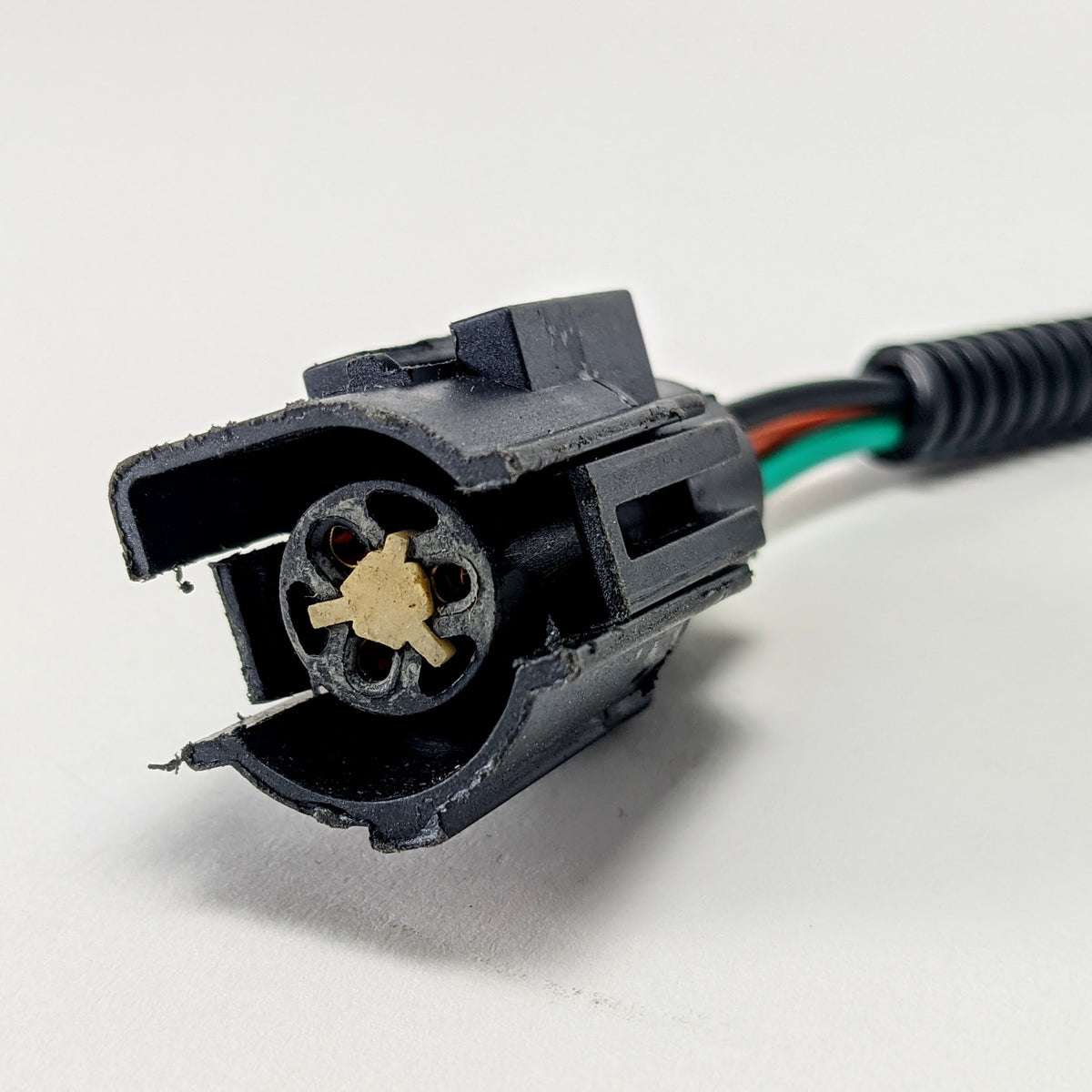 Ford TPS with Ford Plug – Wilson Manifolds